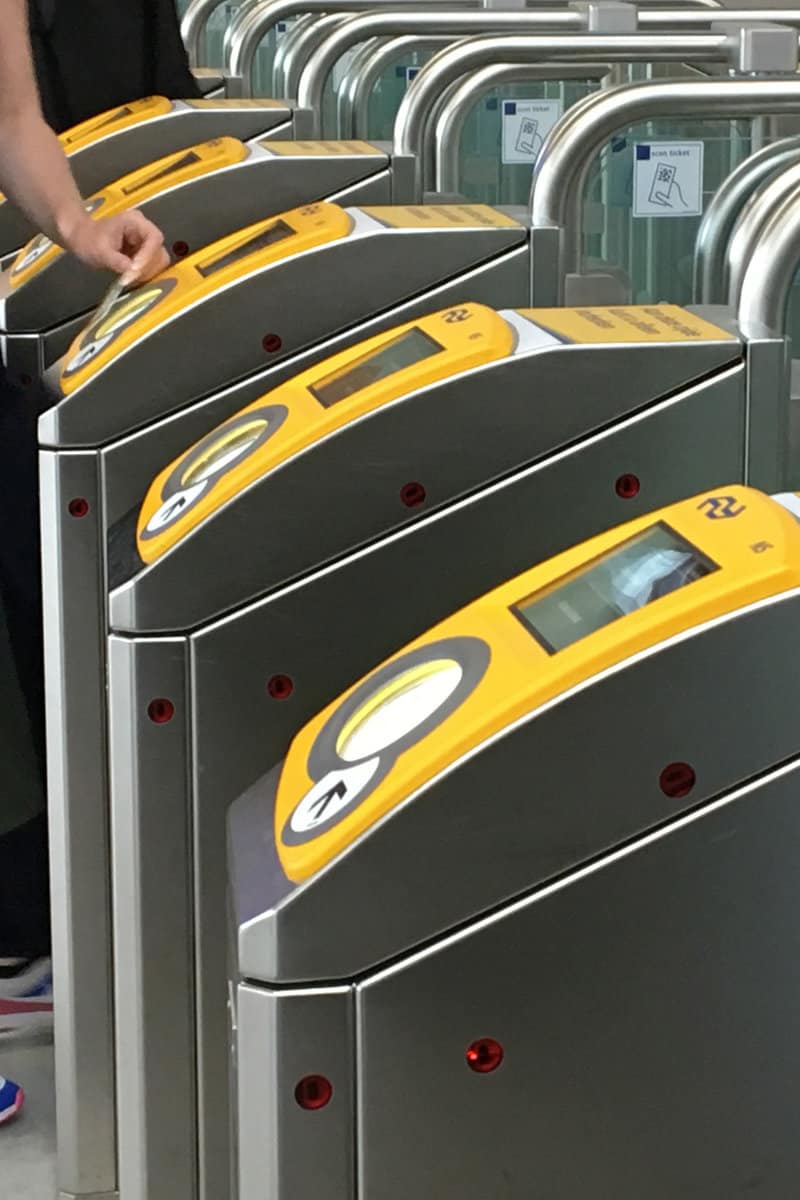 From Amsterdam To Utrecht: Get There In 25 Easy Minutes 🚉