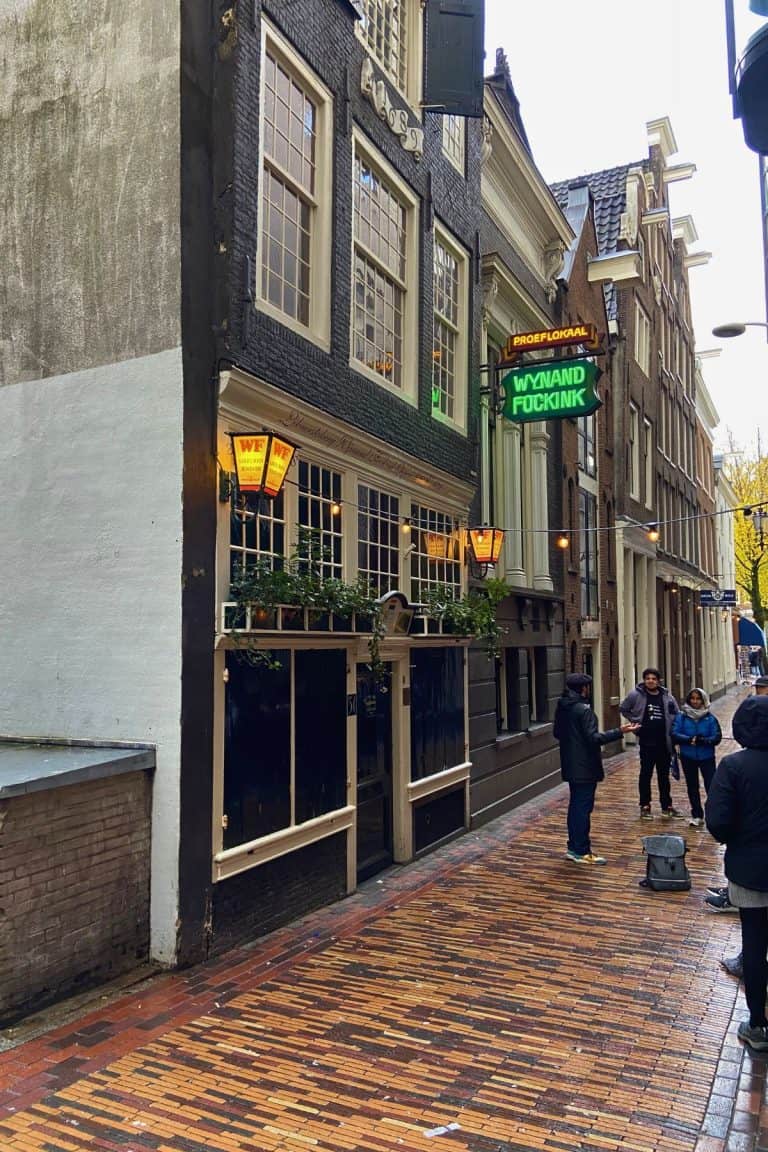 Dam Square Amsterdam: Local's Guide To Hotels & Attractions