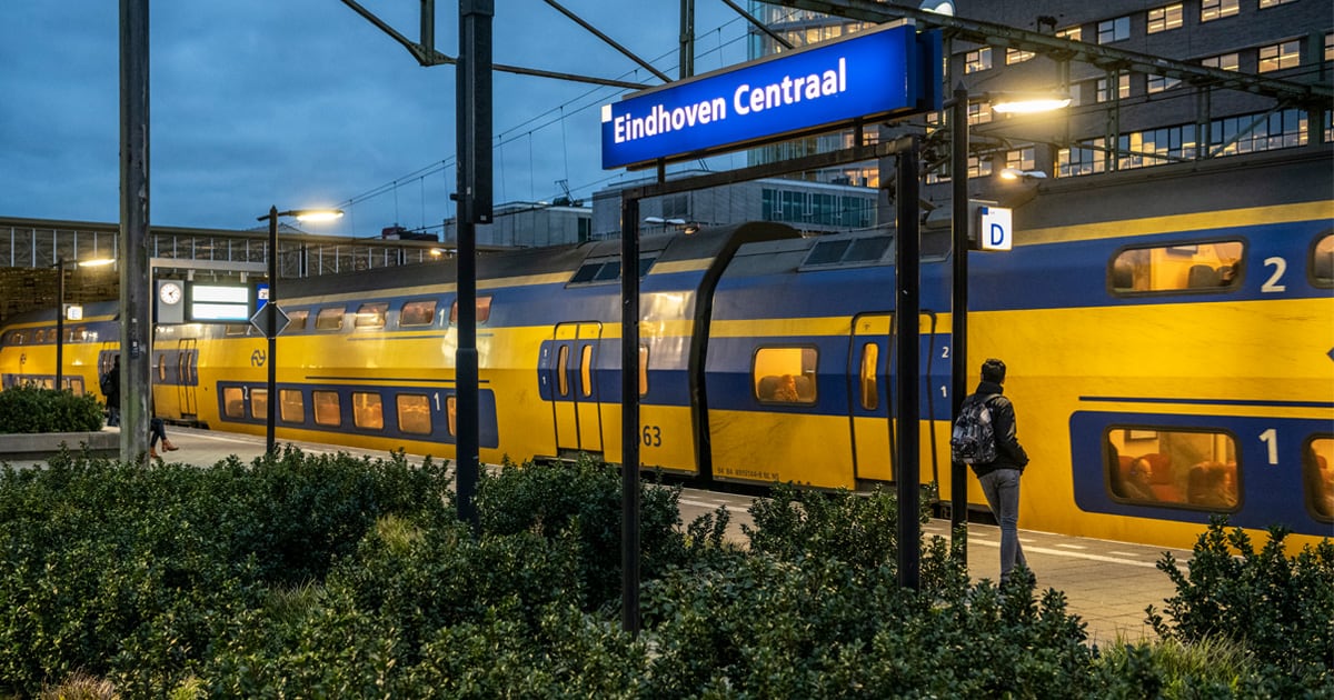 Get From Amsterdam To Eindhoven: Train, Taxi, Car Or Bus 🚆