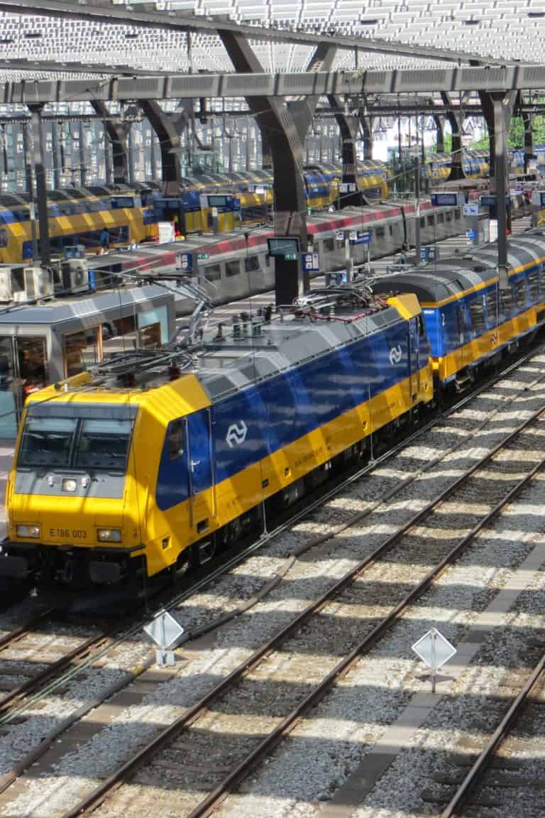 Fastest Way From Amsterdam To Rotterdam (2 Options) 🚖 🚆