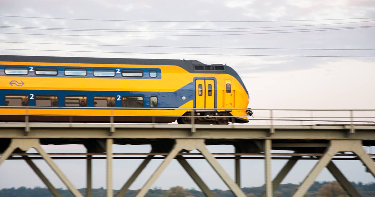 Fastest Way From Amsterdam To Rotterdam (2 Options) 🚖 🚆