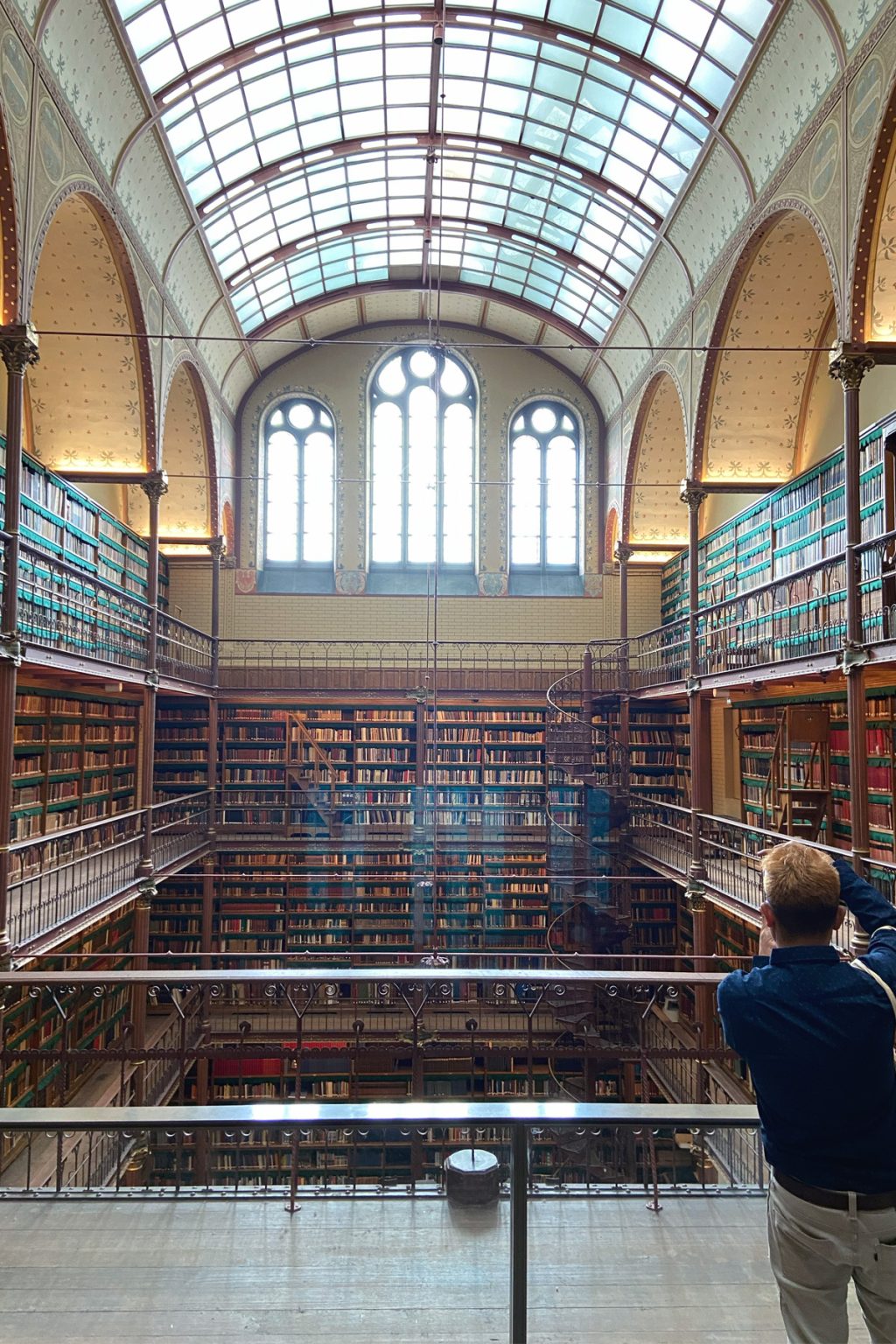 Amsterdam In Autumn: 30 Unforgettable Things To Do 🍂