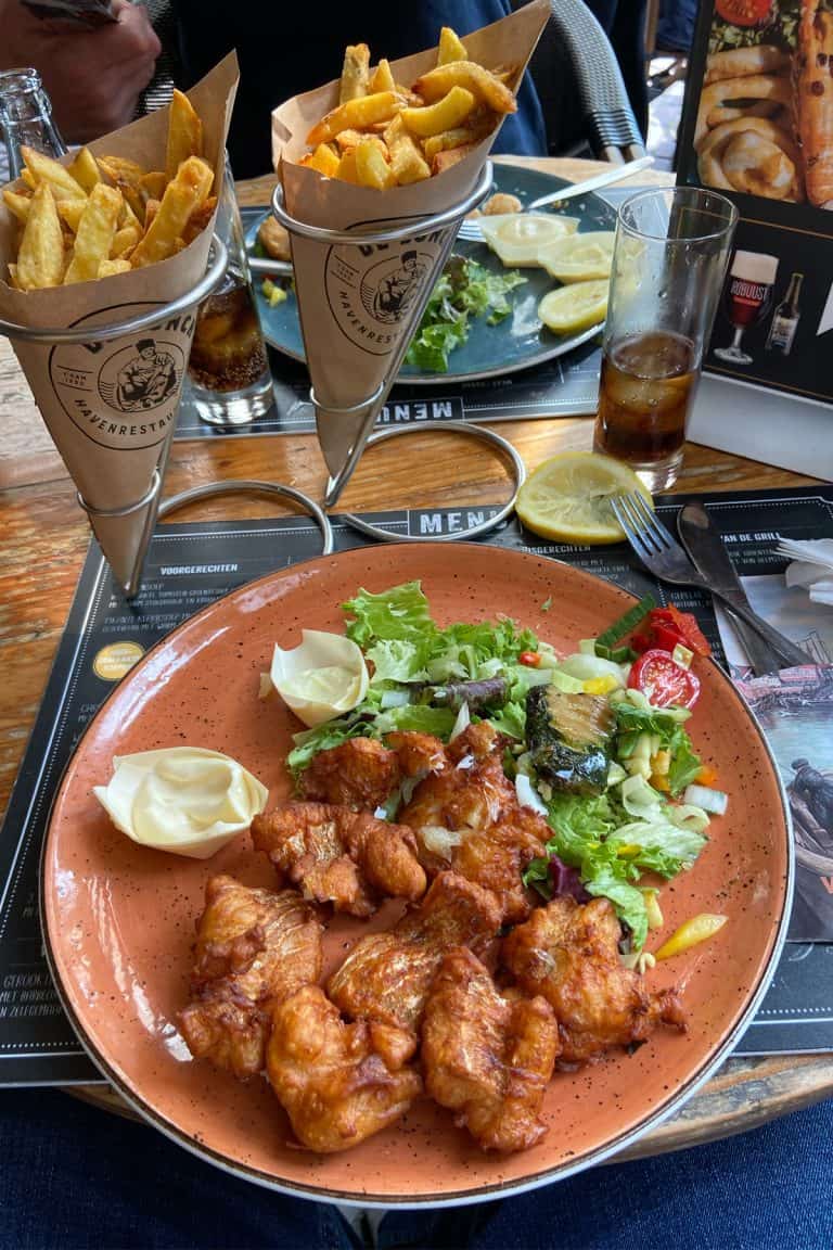 Volendam And Marken Day Trip: Tourist Trap Or Worth It? 🐟