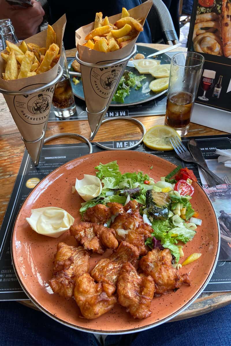 Volendam And Marken Day Trip: Tourist Trap Or Worth It? 🐟